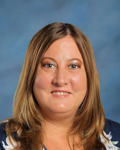 Debbie Stout's Instagram, Twitter & Facebook on IDCrawl