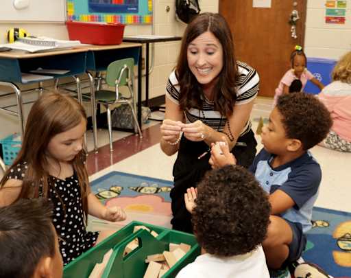 simple city primary school