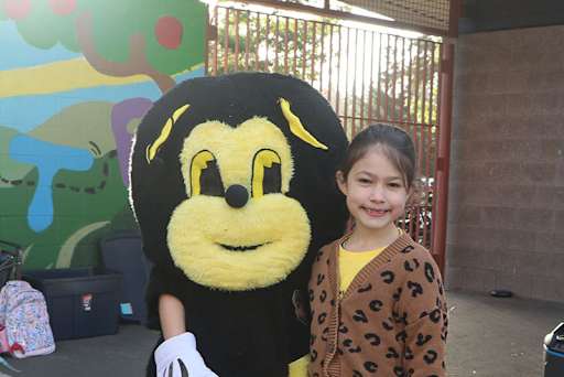 Kirkland Washington Elementry School Mascots Family Fun And Food Await