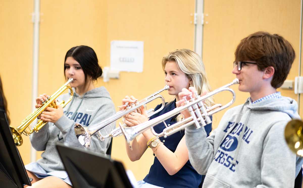 episcopal academy dress code