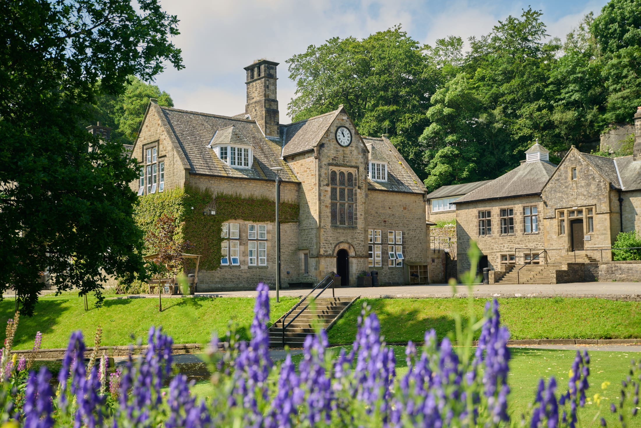 giggleswick school term dates