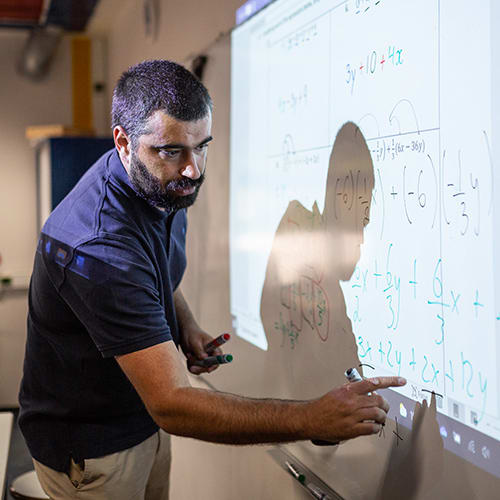 Login - Carlucci American International School of Lisbon