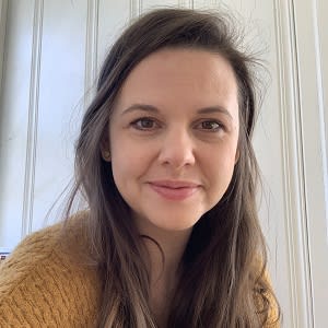 Angela Compton's Instagram, Twitter & Facebook on IDCrawl