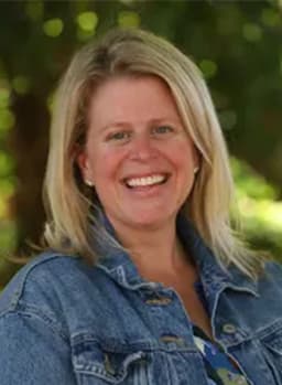 Lea Fitzpatrick's Instagram, Twitter & Facebook on IDCrawl