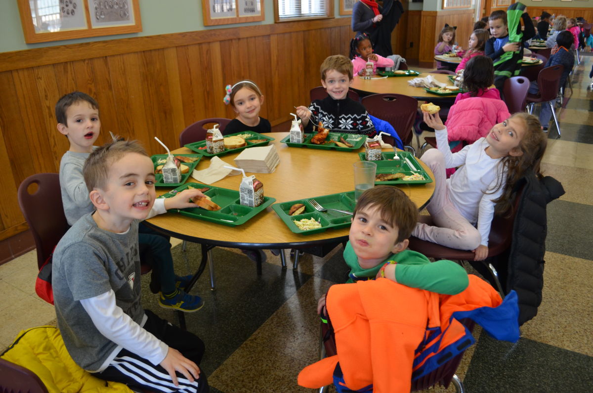 Dining - Pembroke Hill School