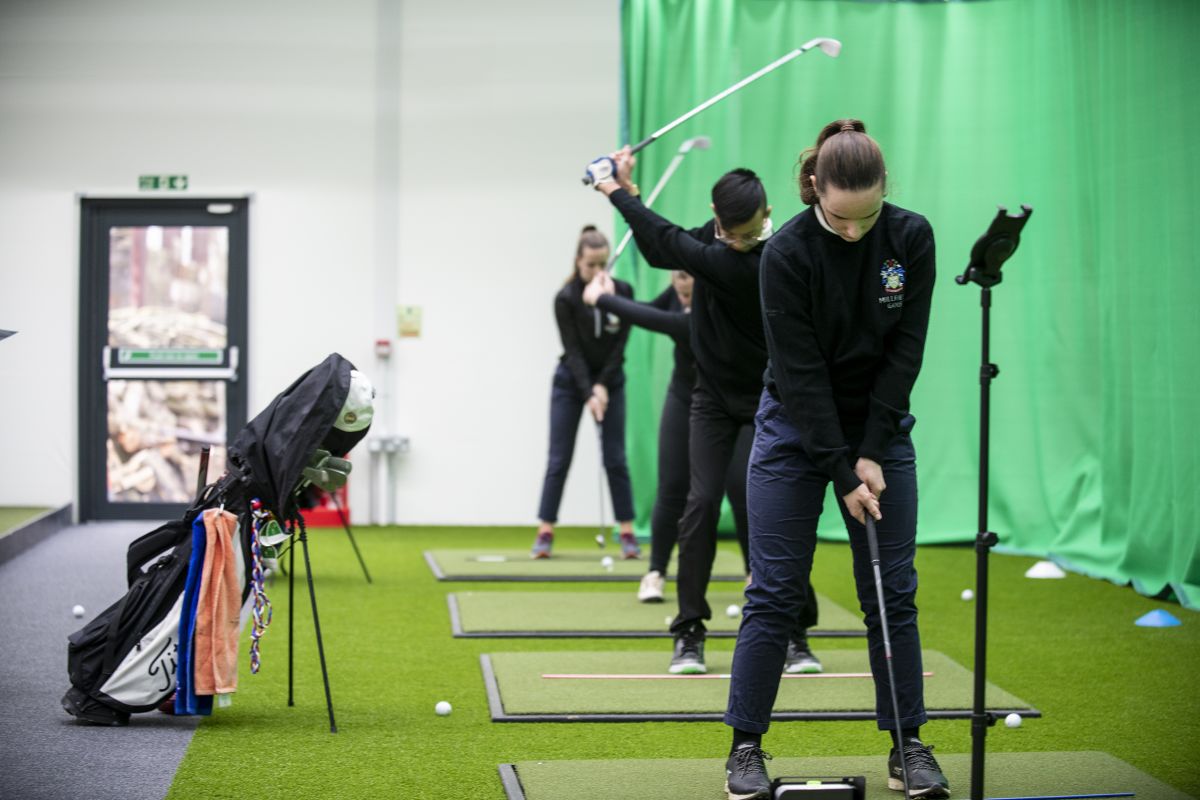Using the New Indoor Golf Centre | Blog Details