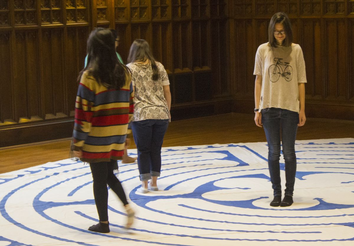 VIRTUALLY VERDANT: At Home Labyrinth with Laura Becker-Lewke | News Details