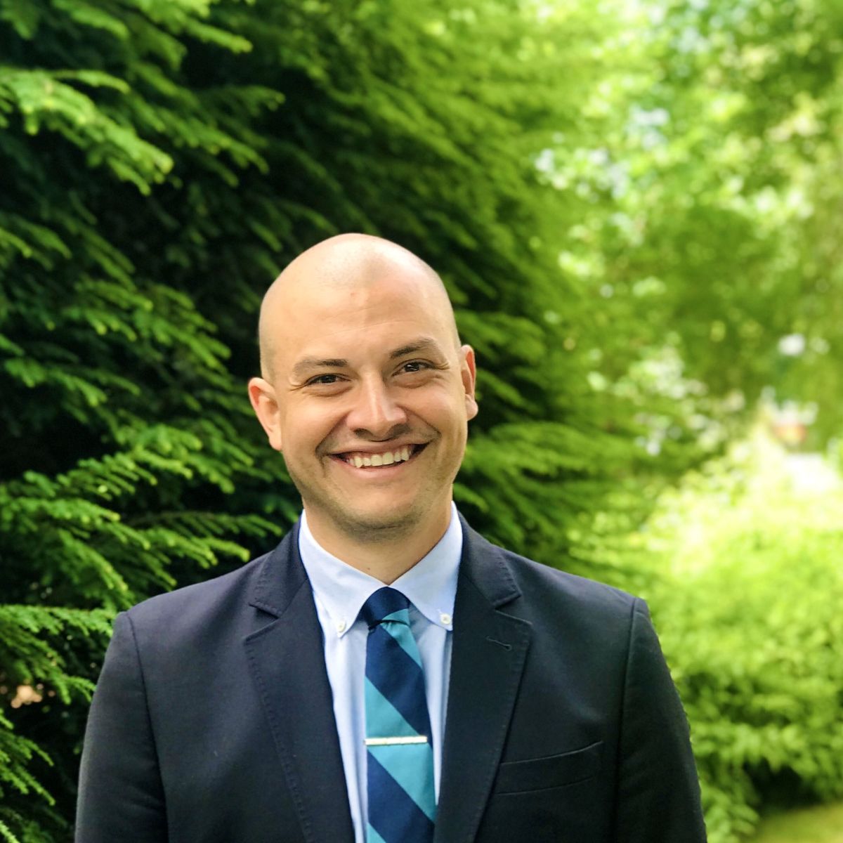 Edwin Núñez Promoted to Director of Admission and Financial Aid | News ...