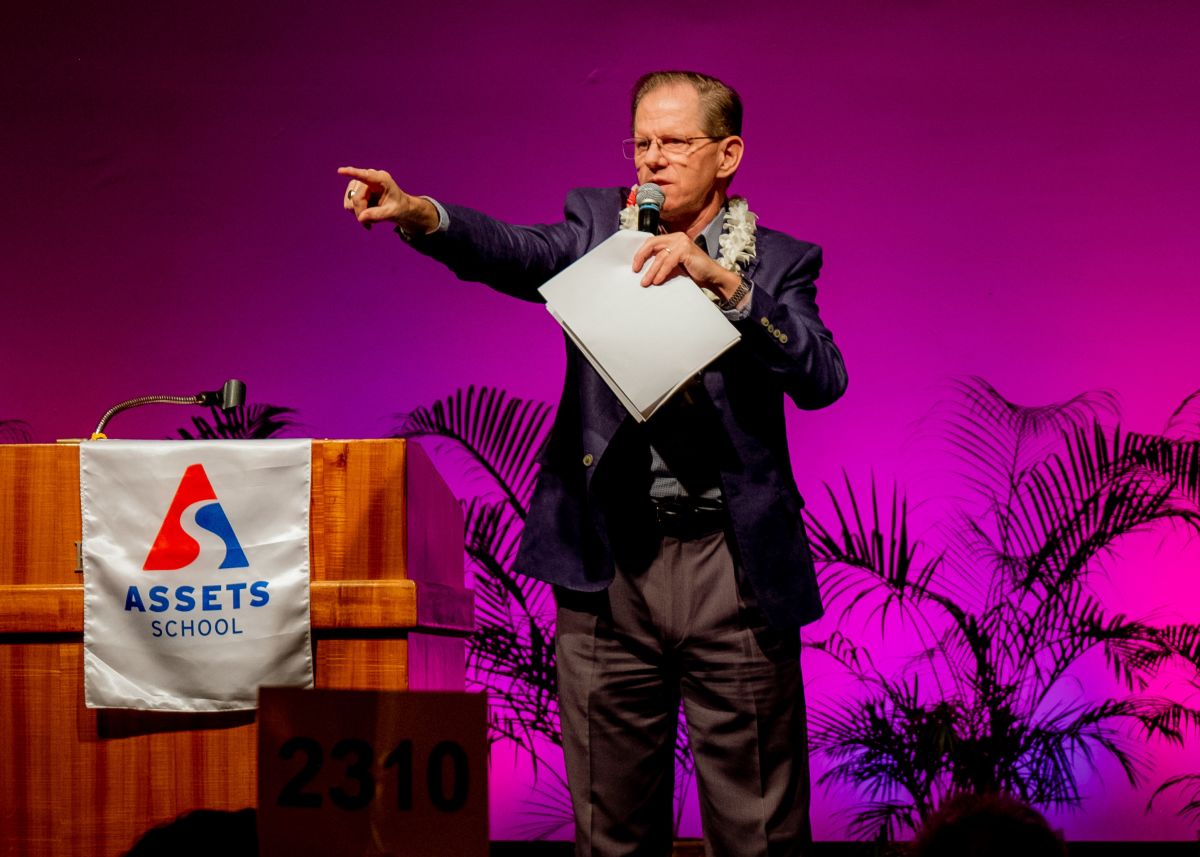 Auctioneer Eric Schiff joins Facebook Live Event | Details