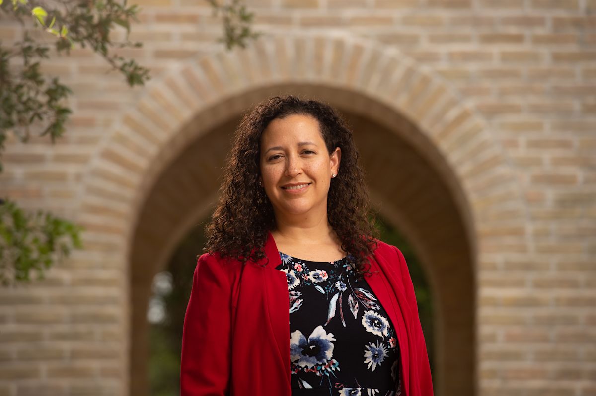 Sandra Lopez-Morales - Assistant Head of School for Student Experience ...