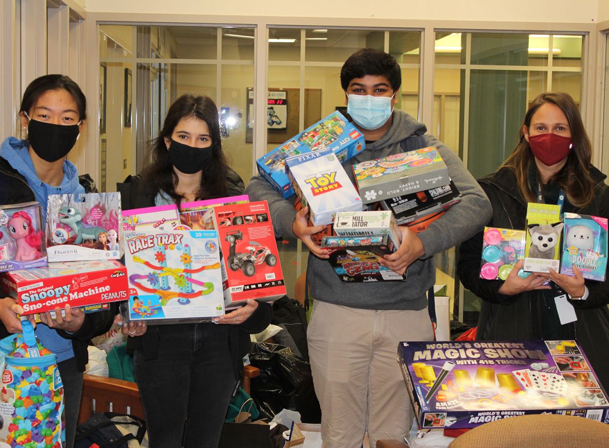 'Tis the Season at Gill St. Bernard's School | Post Page - Gill St ...