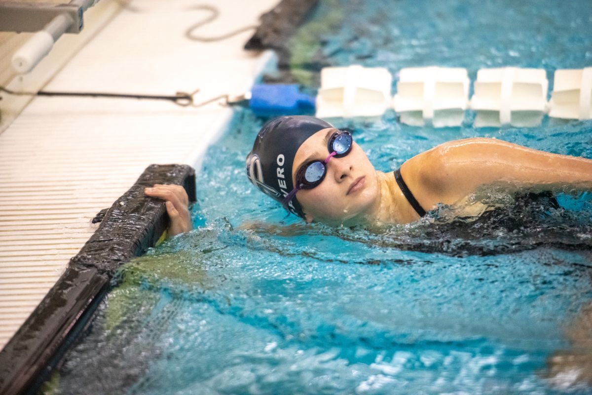 Knights Swim/Dive Finishes Regular Season with a Bang! | KnightLights