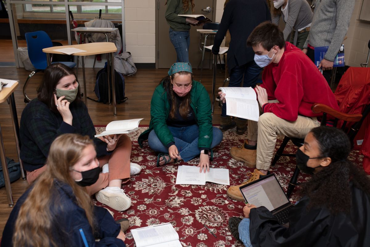 Students Recognized for Academic Achievement in Q3 | Details