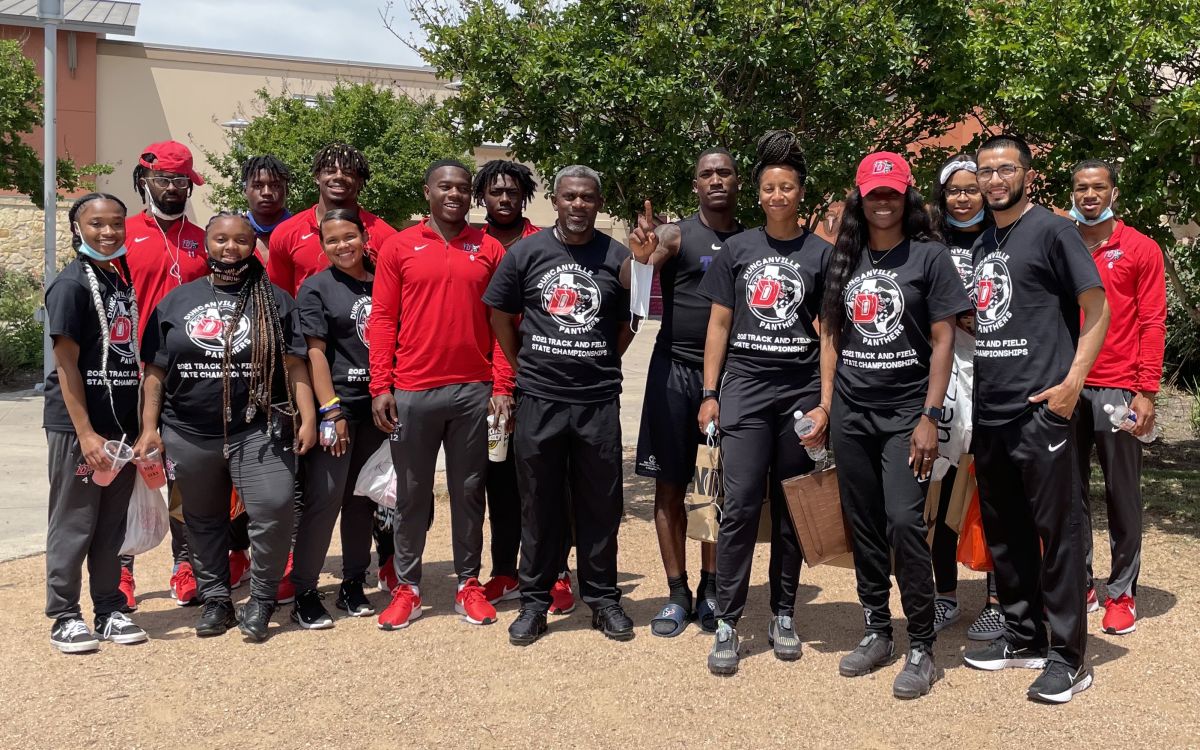 Track Teams Finish Successful Seasons at State Meet | News Stories