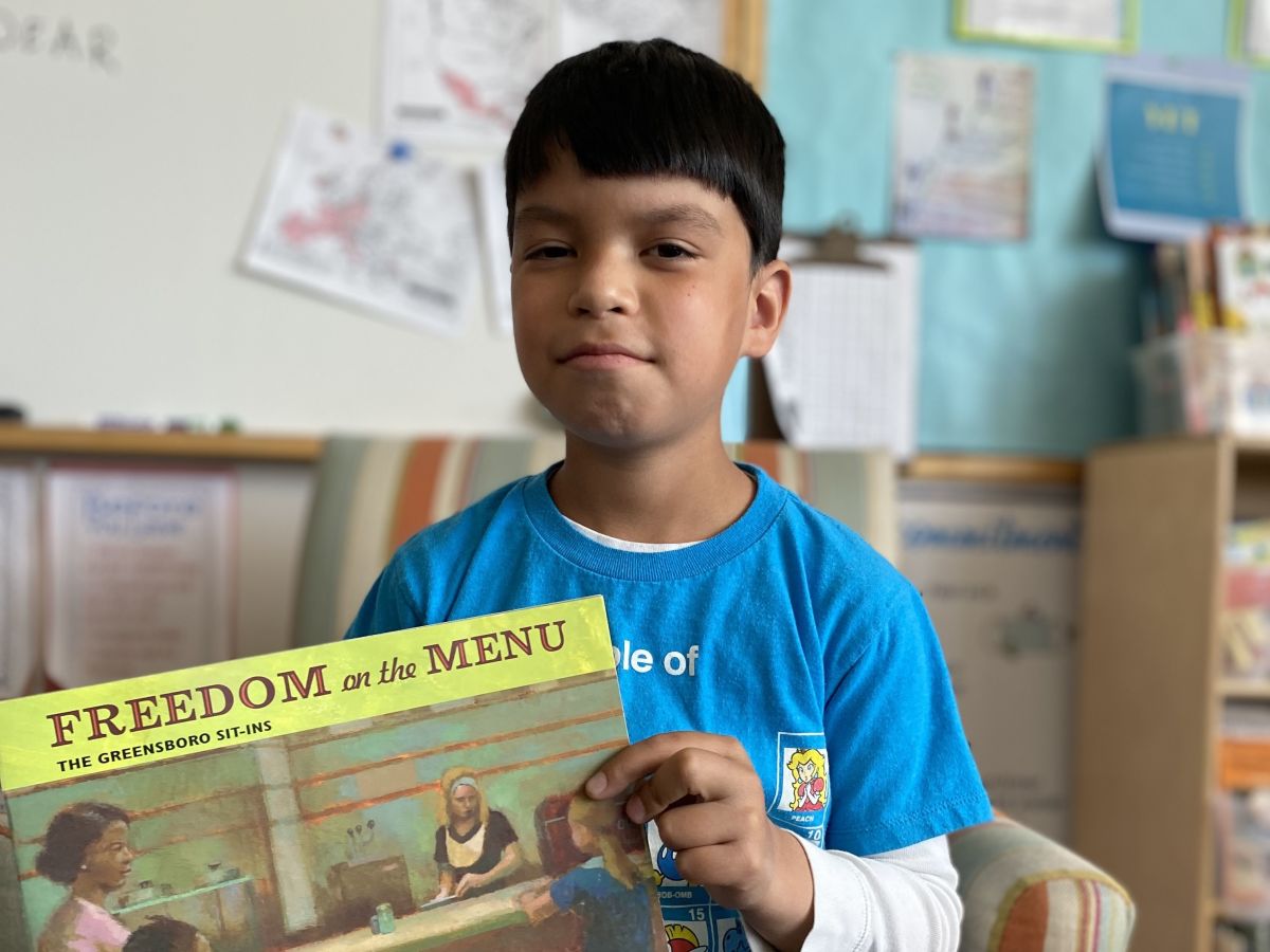 6 Ways To Keep Kids Reading This Summer | Blog Details Page