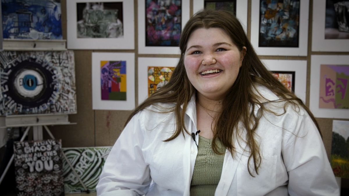 Claire Hurley Receives CAS Heart of the Arts Award - Madison Public Schools