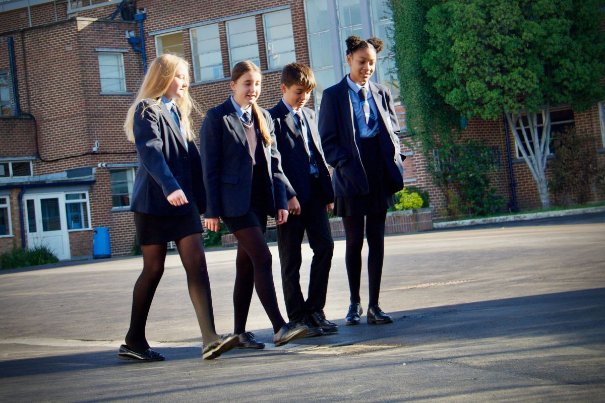 Con’grad’ulations to a group of Oasis Academy Sholing students | News ...