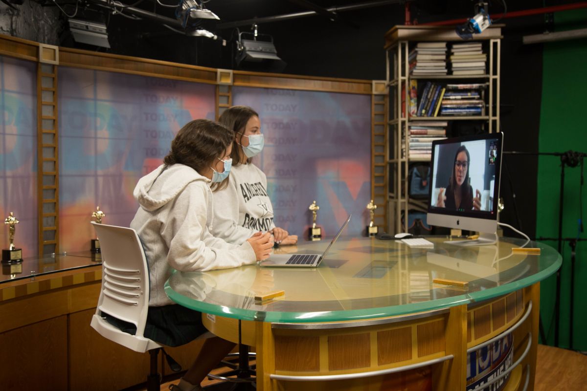 News anchor Shannon Longworth '14 challenges Media Studies students to ...