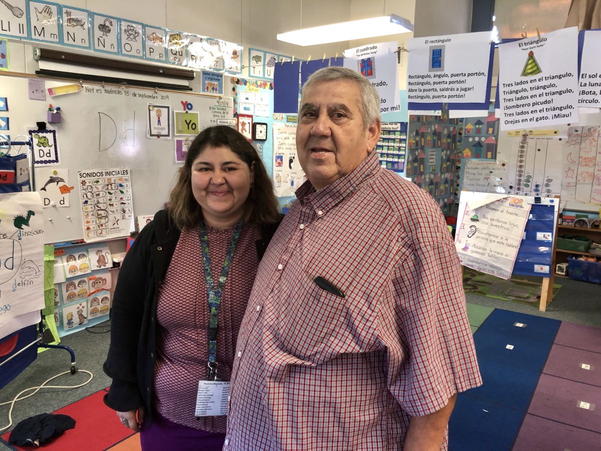 Father-Daughter Team Spread Inspiration in the Classroom | News Details