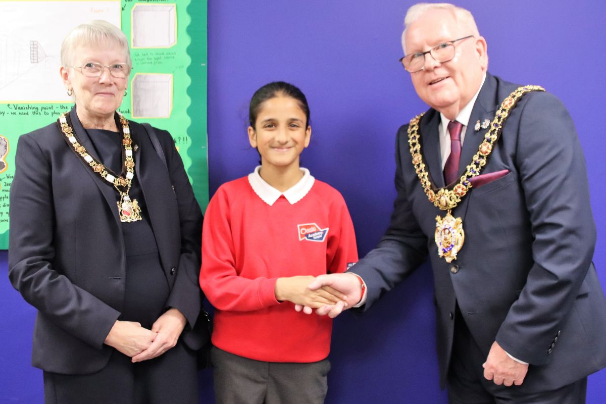 Oasis Academy Temple welcomes community members to its 'Together Day ...