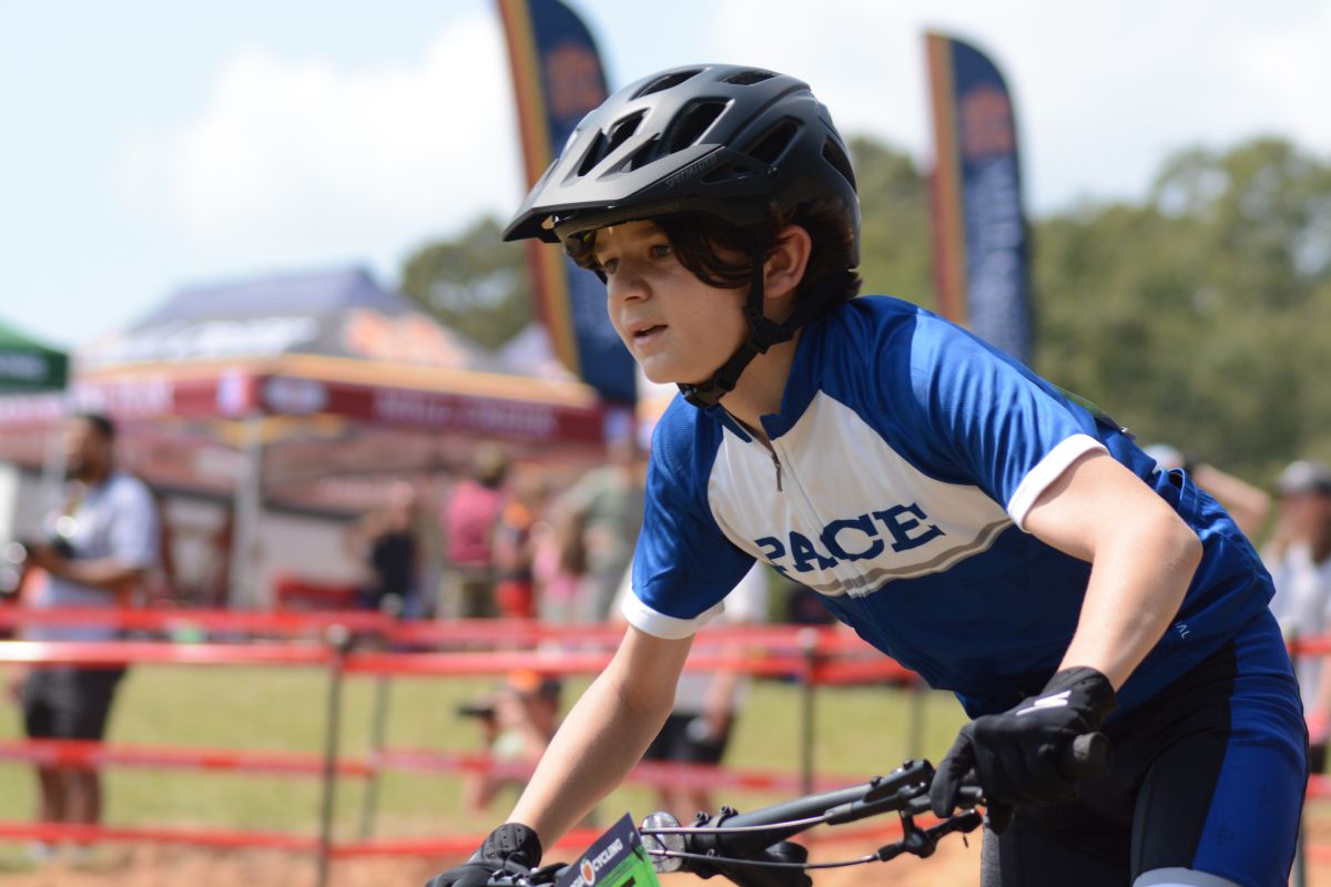Mountain Bikers Find Success at Weekend Race | KnightLights