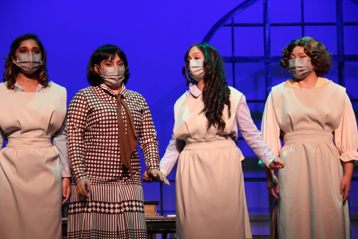 Upper School Students Perform Stellar Fall Play | News Posts