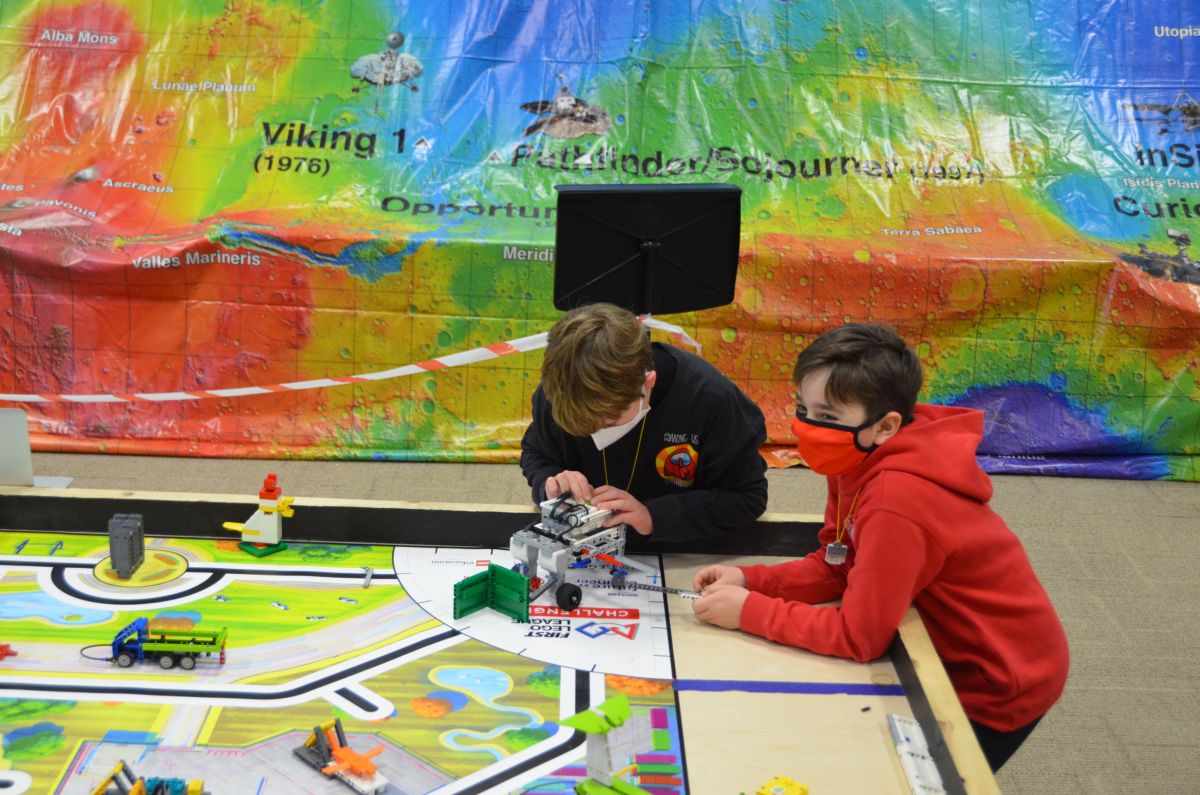 Our 8th grade team are CEESA Robotics champions! | News Post