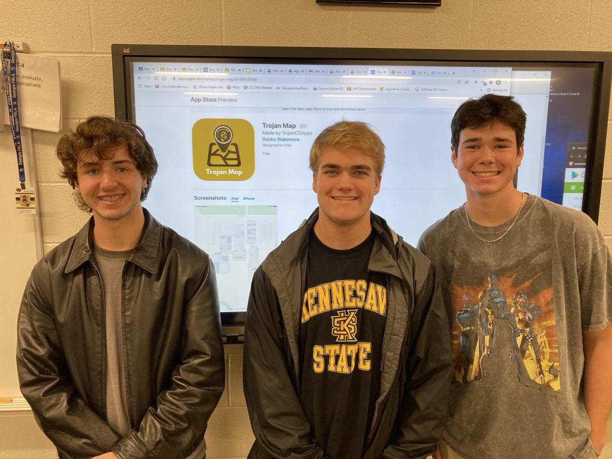 Computer Science Program thrives at CHS | Featured News