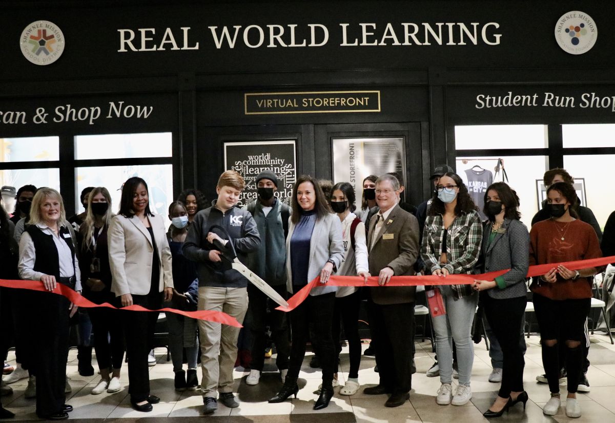 Real World Learning Storefront Celebrated with Ribbon Cutting | News ...