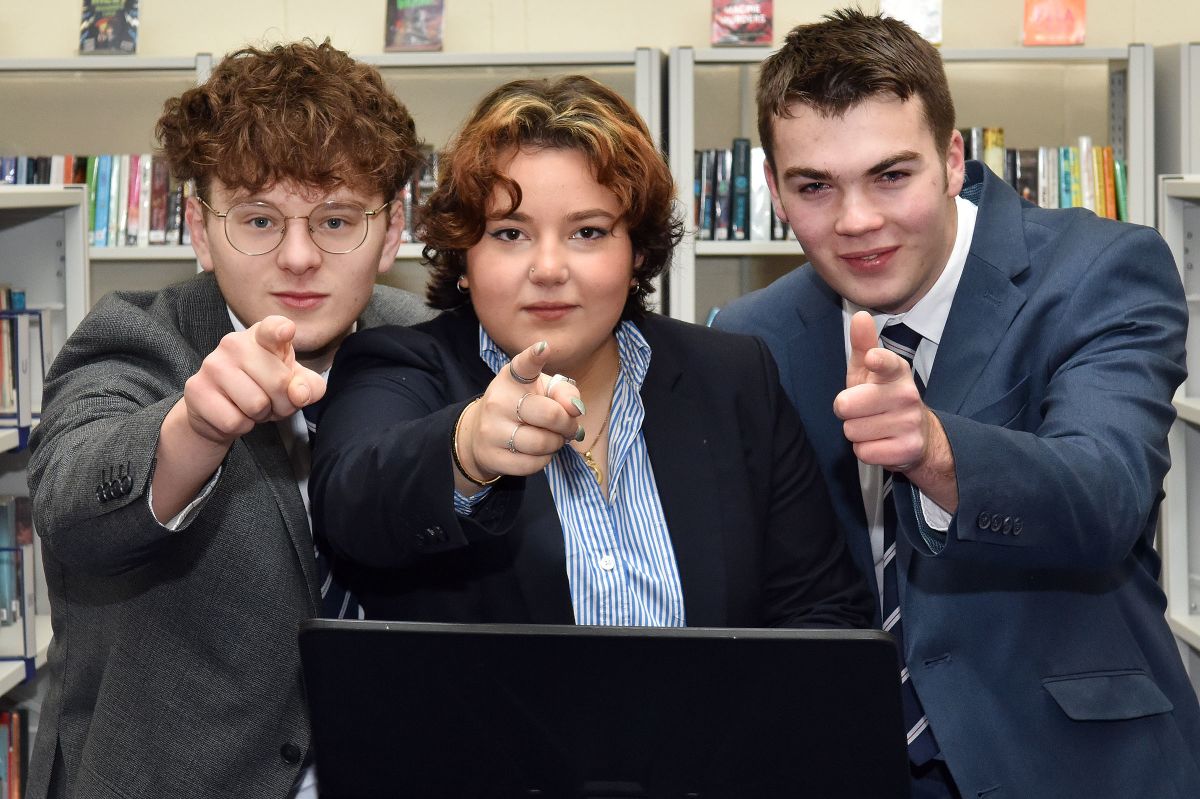 Students qualify for Regional Finals of National Debating Competition ...