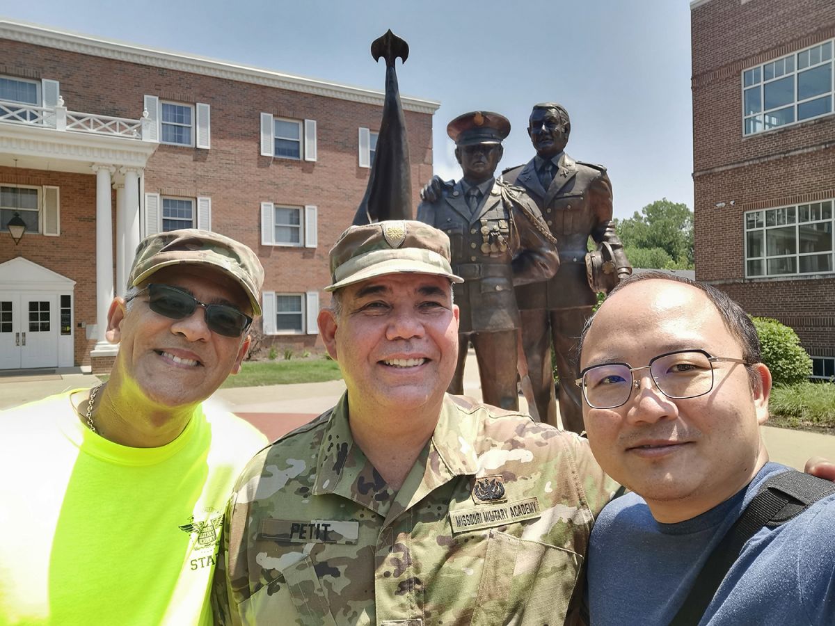 Pursuing the American Dream: Shixuan Meng ’08 | News Details