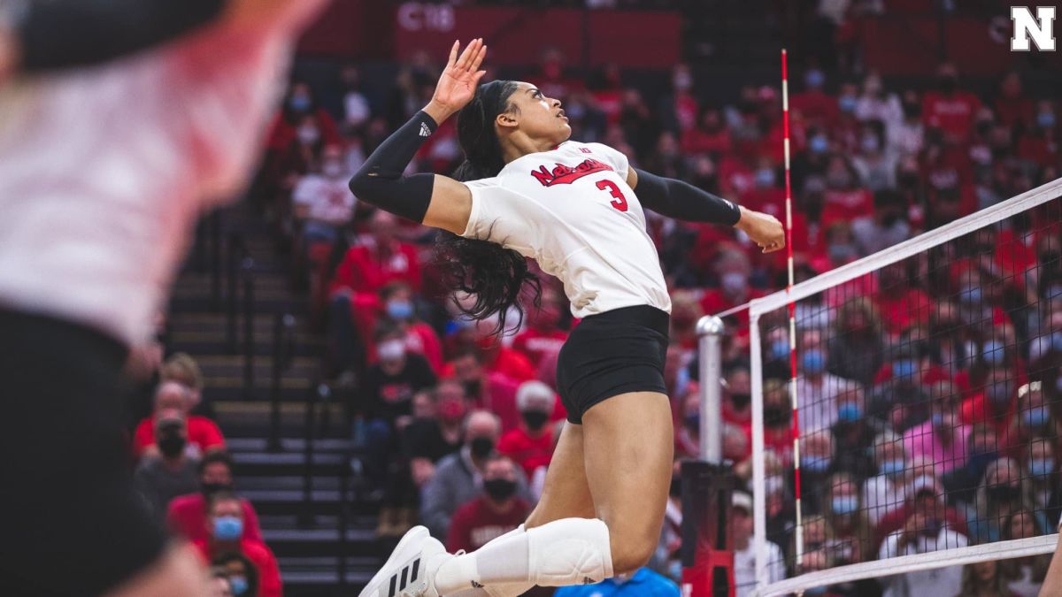 Kayla Caffey '16 | School News