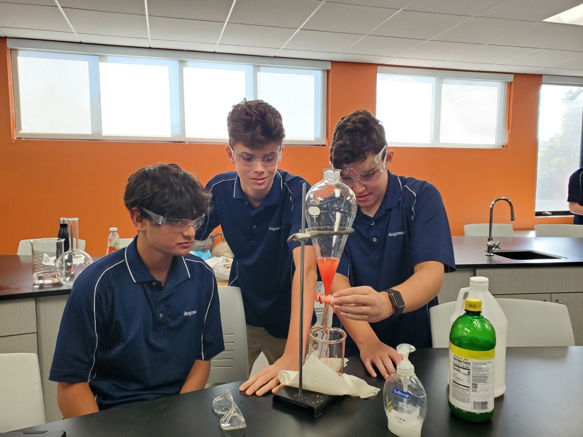 2022 Science Fair Participants Qualify for State Competition | STEAM News