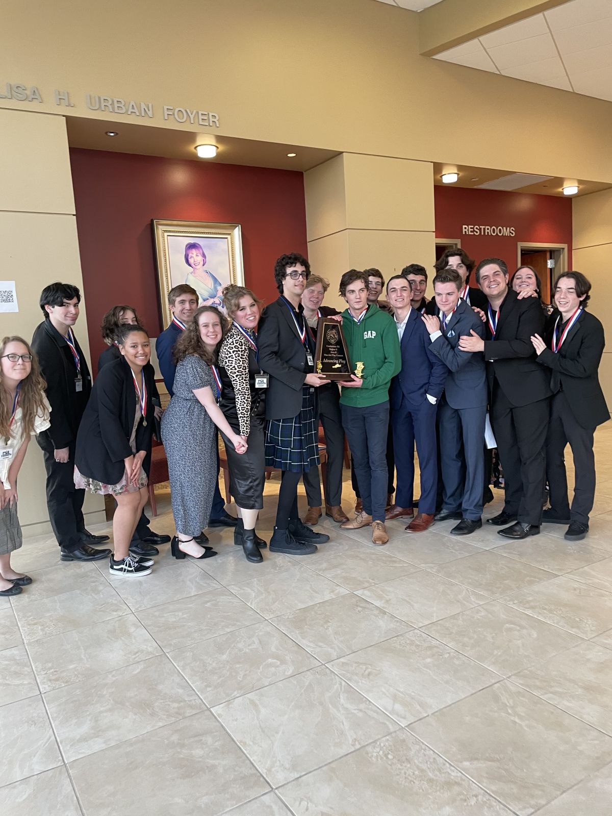 UIL OAP Wins Area Advances to Region | News details