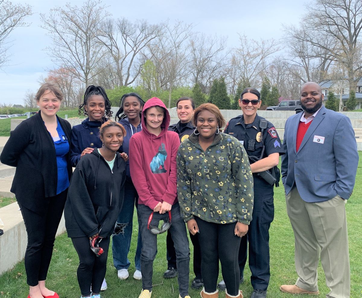 Spring Senior Seminar Prepares Seniors for Life on College Campuses ...