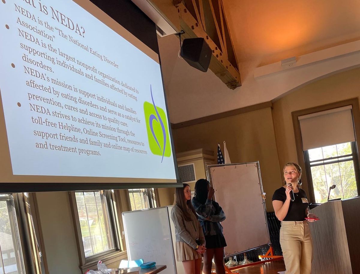 Kate Wenzel '22 Speaks to Local Middle School about NEDA Walk ...