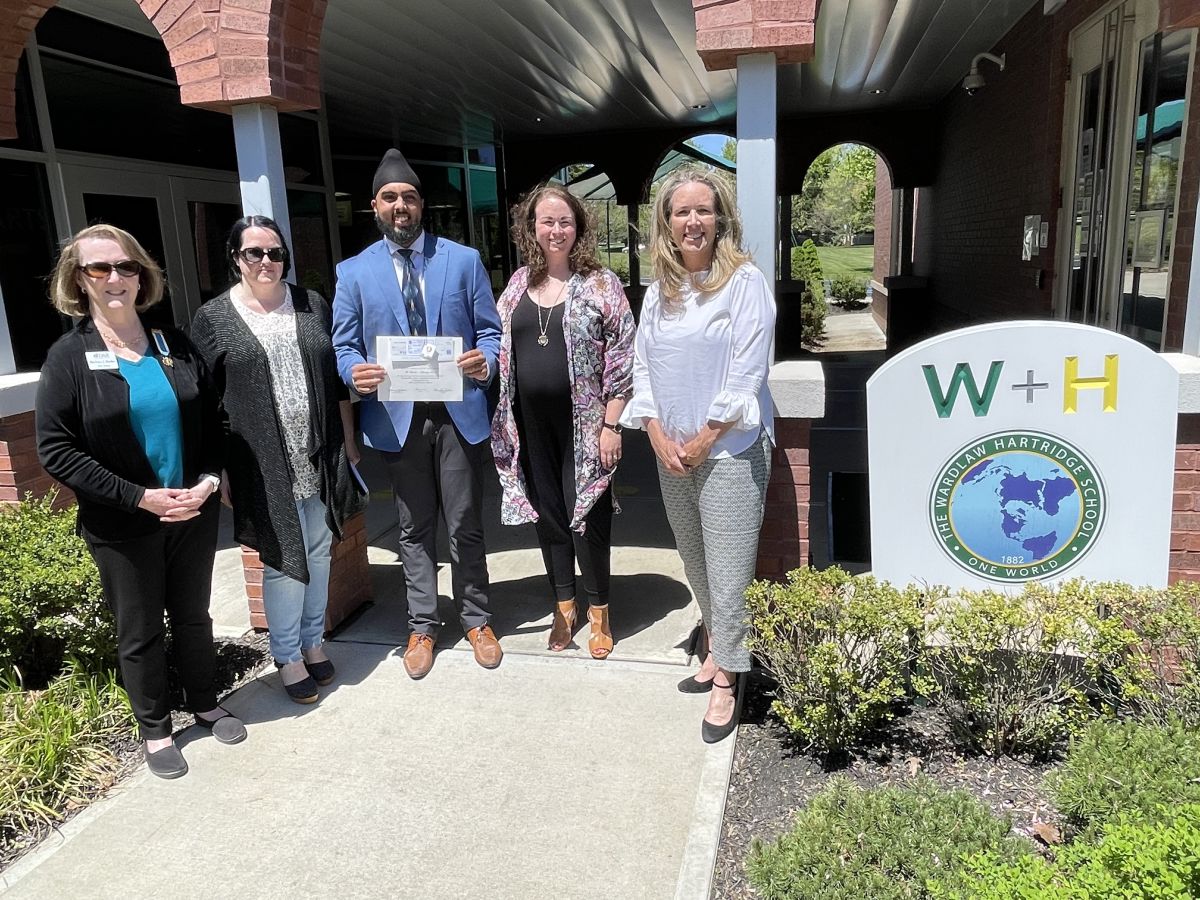 Gurinder Singh ’22 Receives DAR Good Citizen Award | News Posts