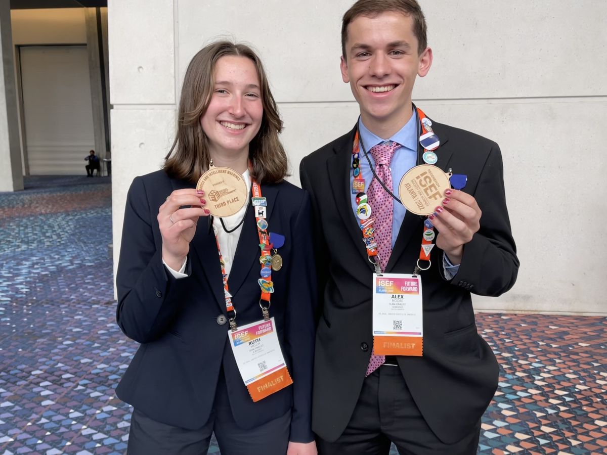 Ruth Mellin '22 and Alex Moore '22 take third place in international ...