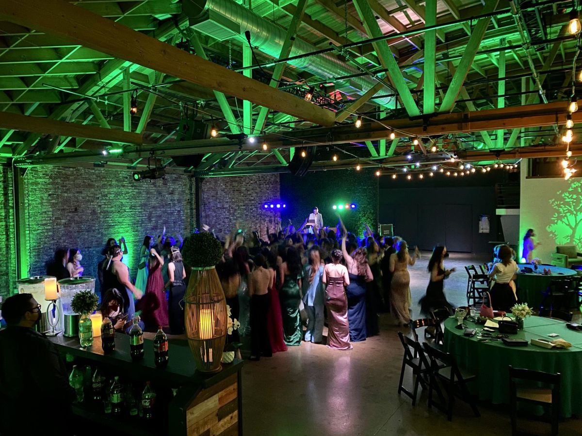 Seniors Enjoy an Enchanted Prom Celebration | News Post