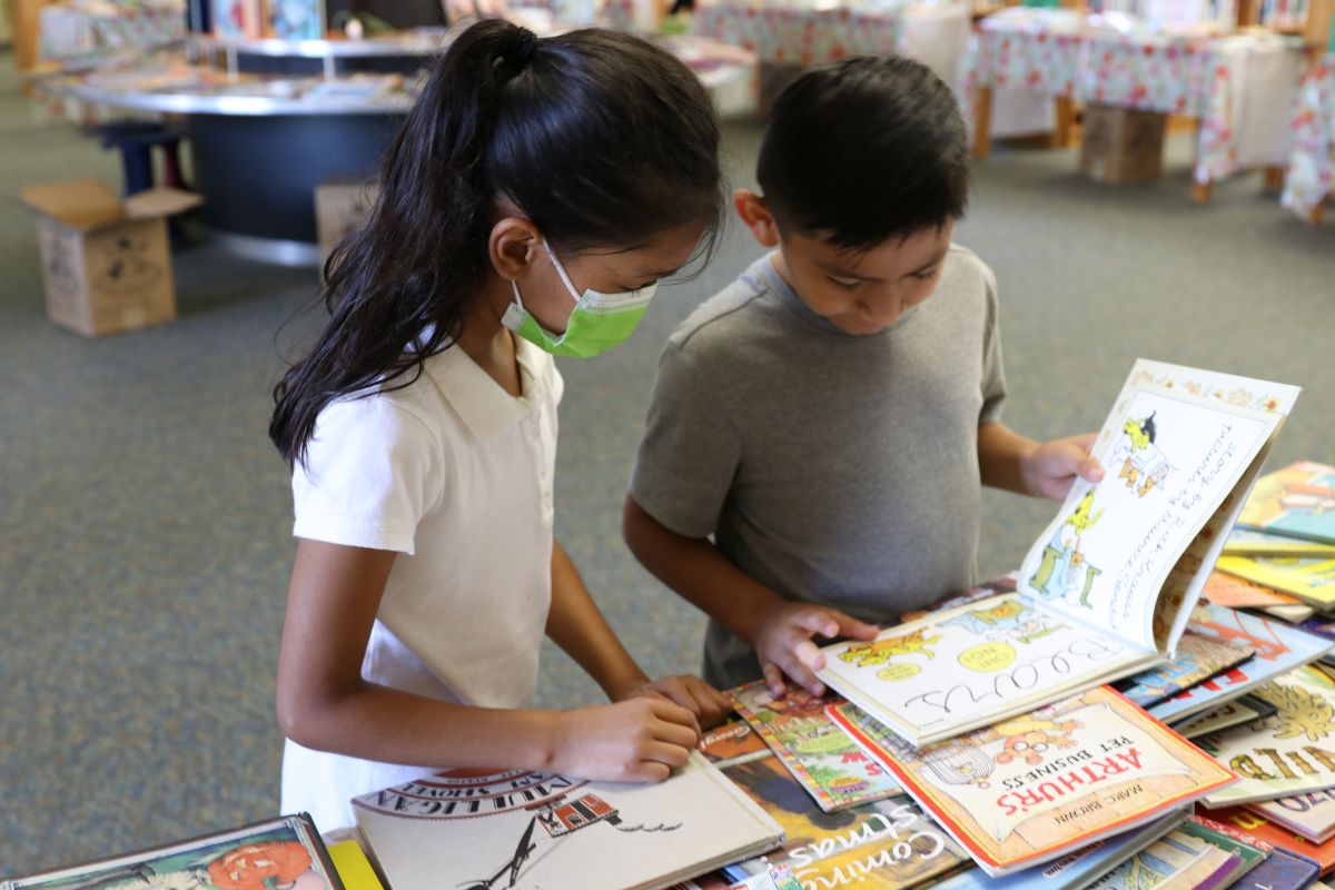 Edgewood Elementary students expand their imaginations through books ...