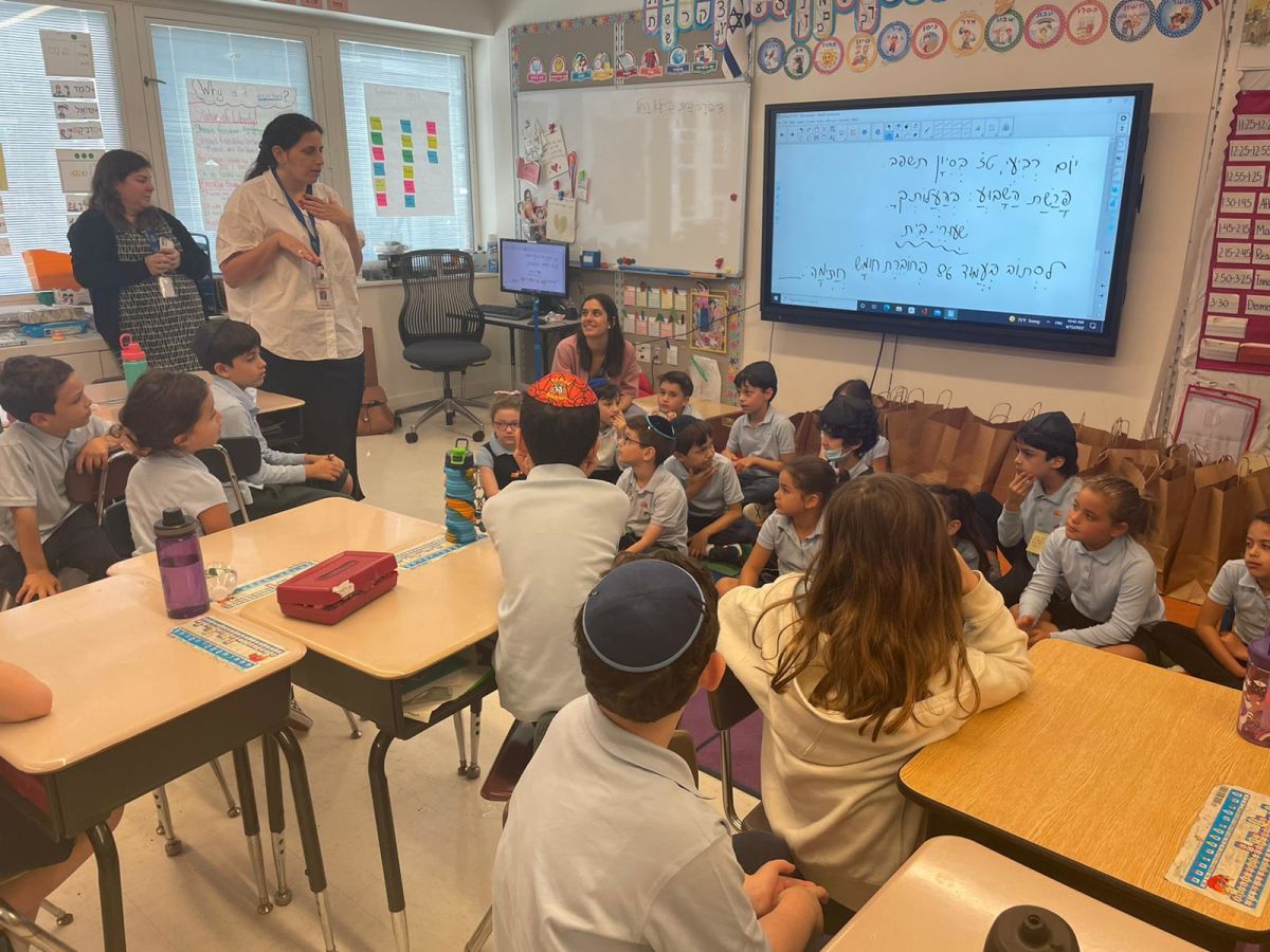 Grade 1 Visit Grade 2 Classes in Preparation for Next Year | Ramaz News ...