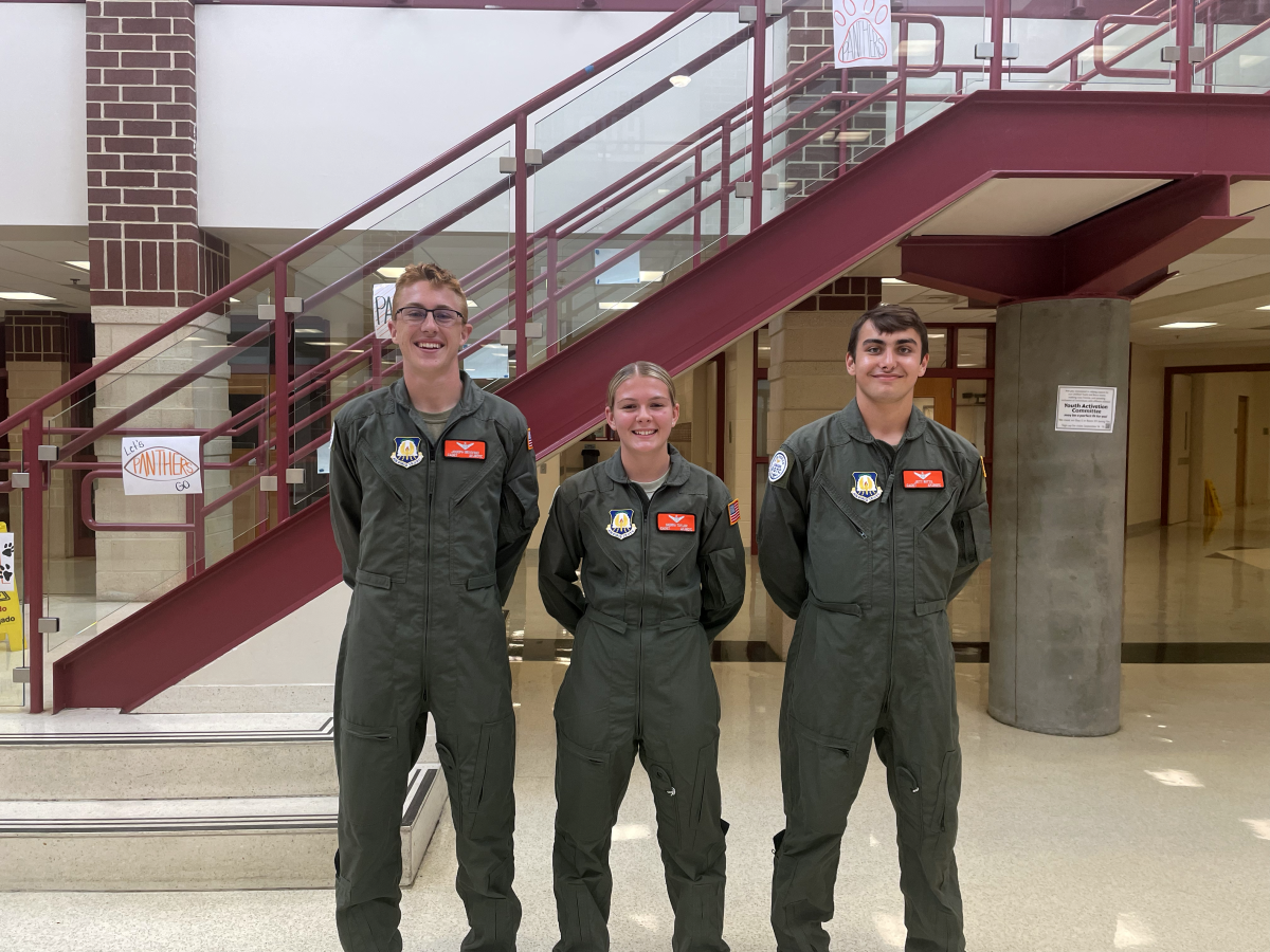 CYHS Senior AFJROTC Cadets Succeed in Flight Academy | Post Details