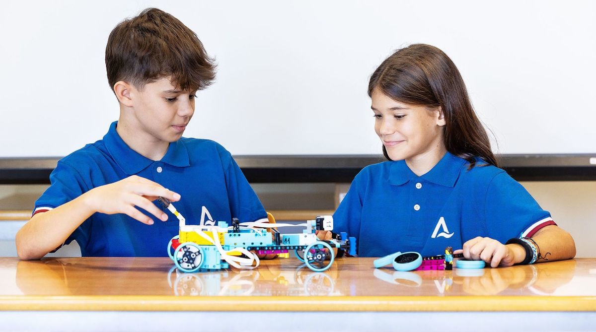 STEAM: Science and Arts | Agora International School