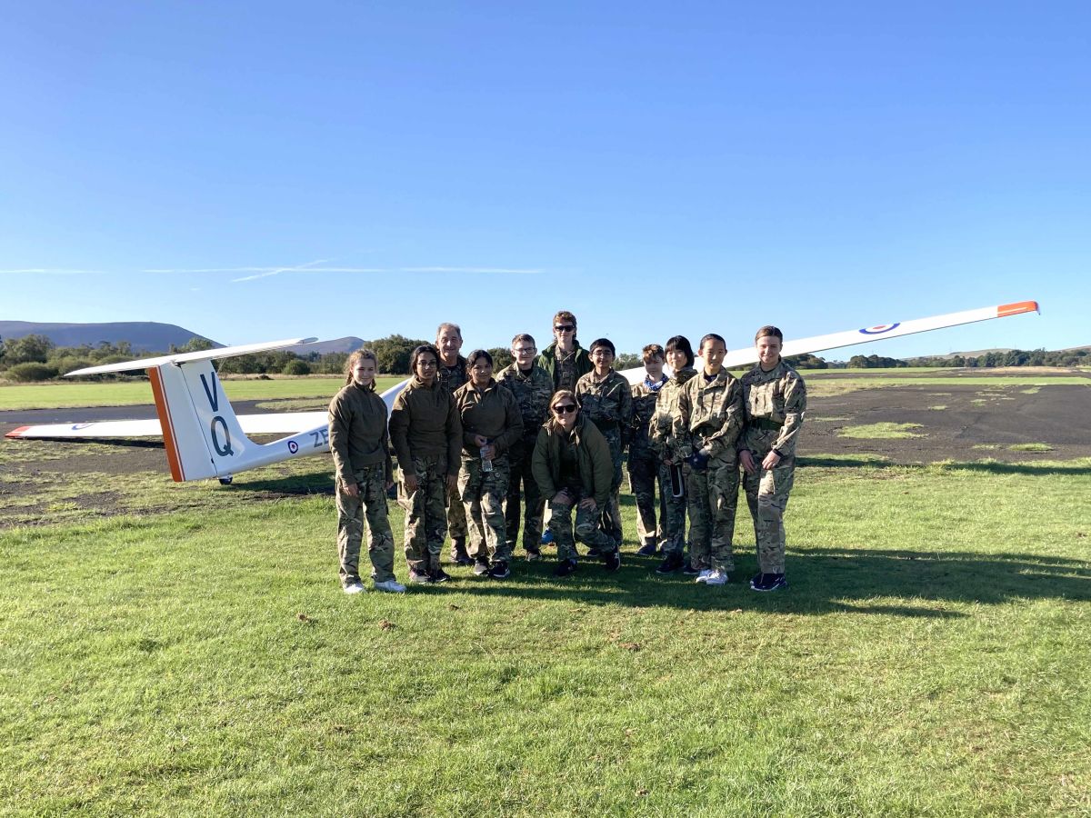 CCF RAF cadets awarded Blue Flying Wings | Latest News from Robert ...