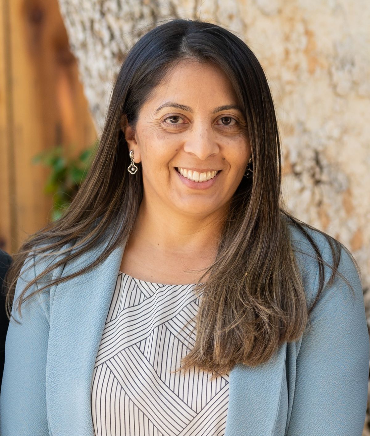 Valerie Rosas's Instagram, Twitter & Facebook on IDCrawl