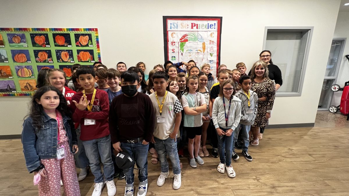 Liberty Students Create Cesar Chavez Mural | District News