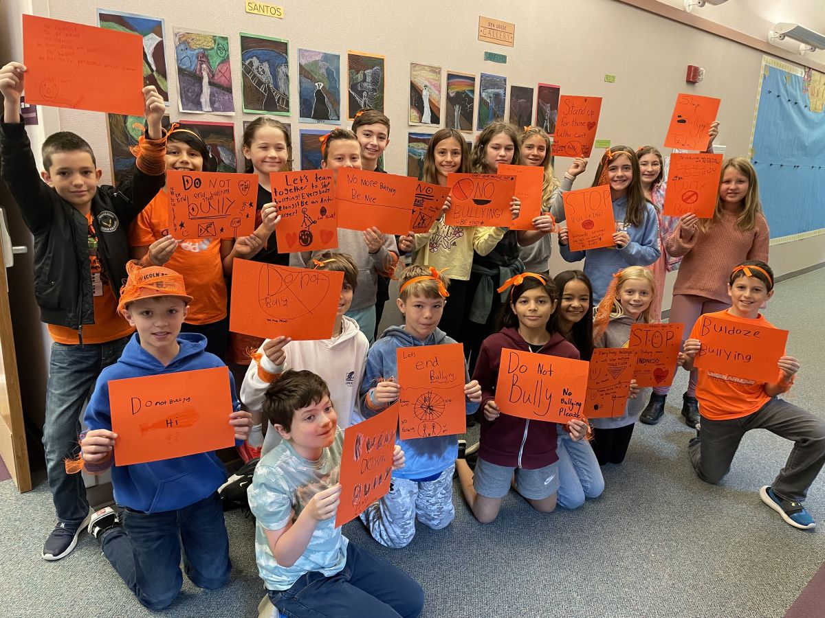 Students and Staff Participate in Unity Day | News Article - Maple ...