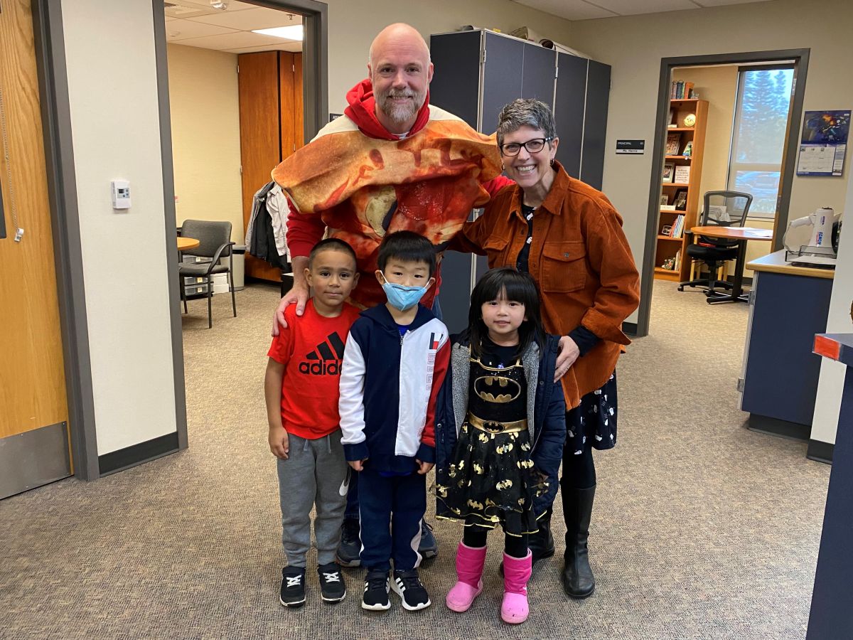 Apollo Students and Staff Celebrate Spirit Day | News Article - Apollo