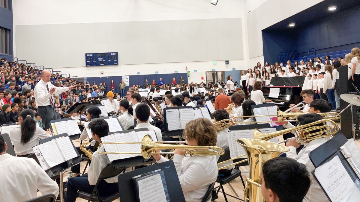Students and Staff Honor Veterans through Music | News Article - Pine ...