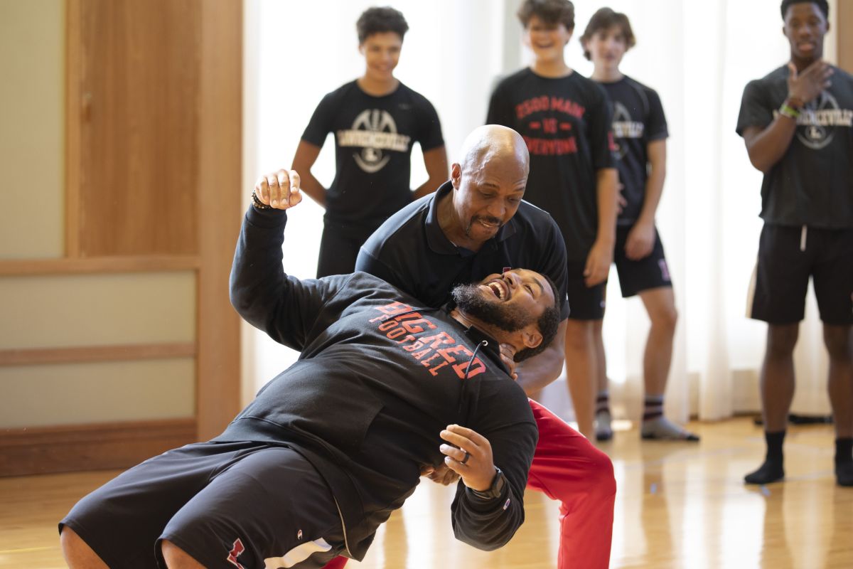 Football and Lacrosse Dance to Success | News Detail